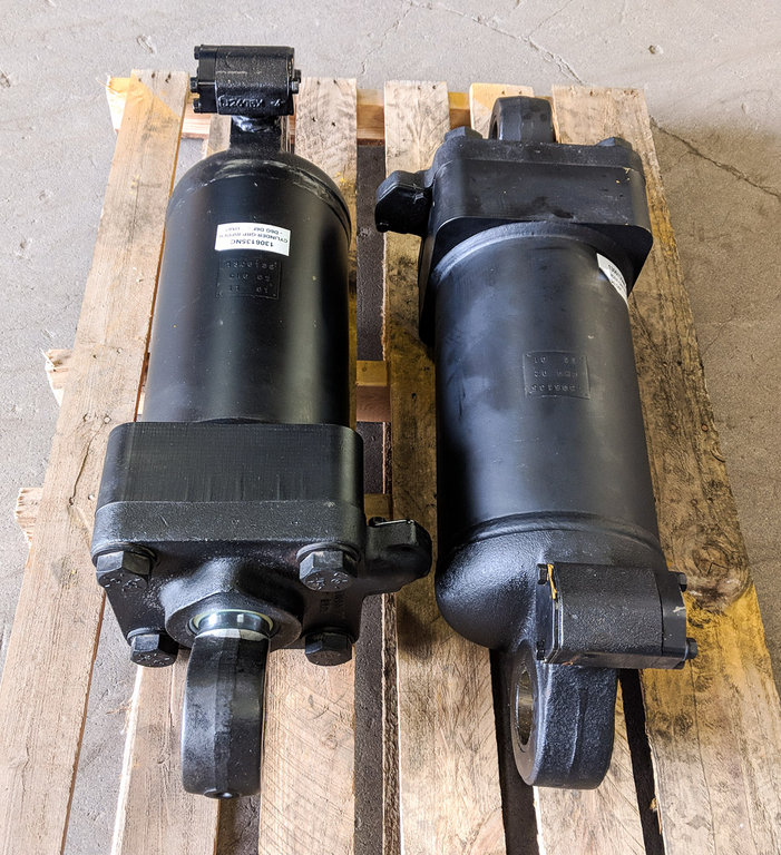 Unused Caterpillar CYLINDER GRP - RIPPER 1306135 | Portland Tractor Inc ...