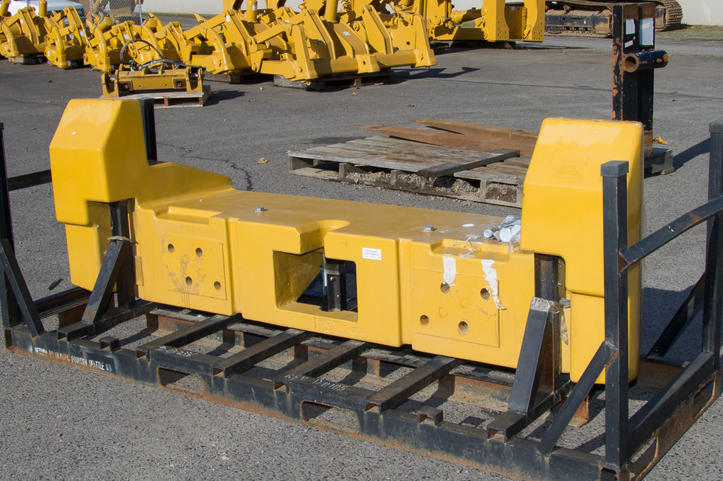 Unused Caterpillar COUNTERWEIGHT A 3672334 : Portland Tractor Inc. (PTI)