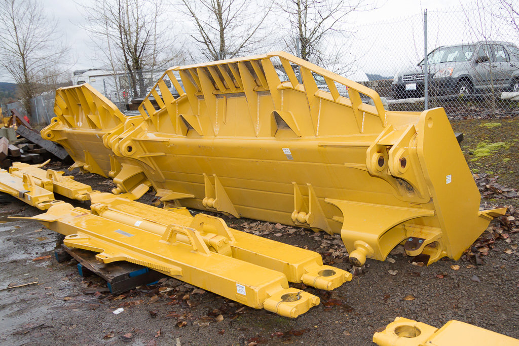 Unused Caterpillar BLADE - 8 SU DOZER 38-0195 : Portland Tractor Inc. (PTI)