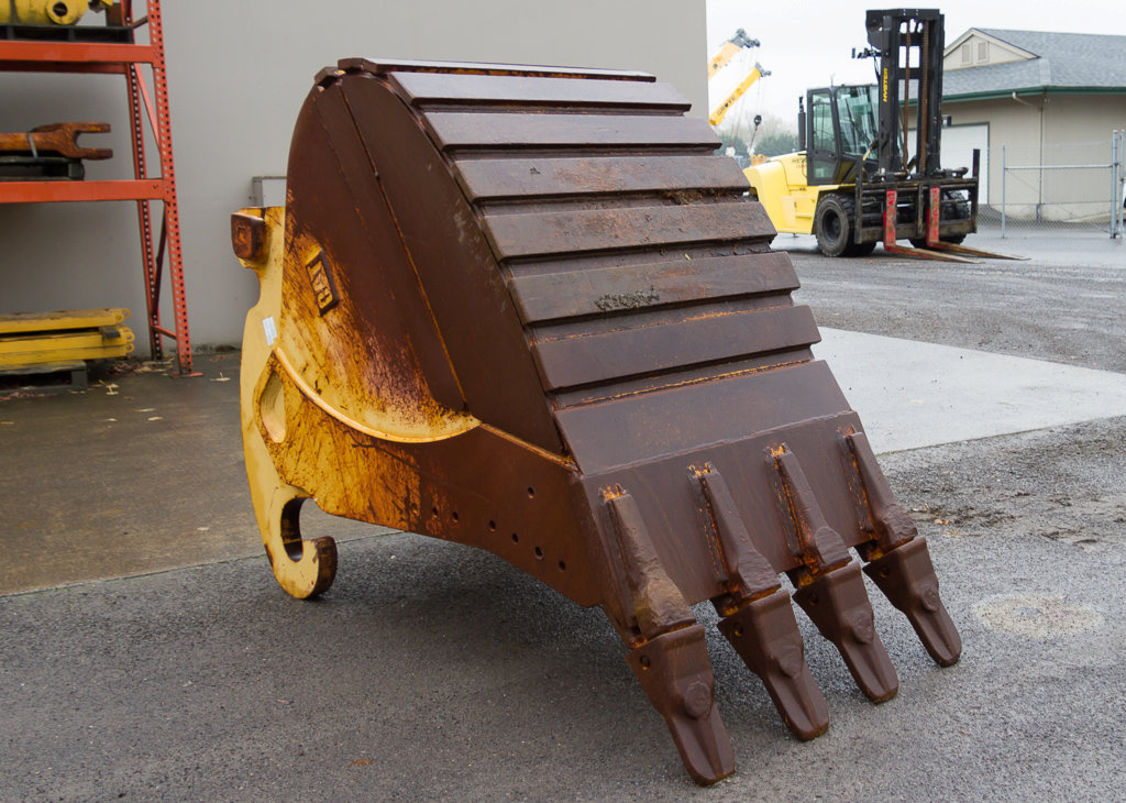 Good Used BUCKET - VERSA 44" 60-0376 | Portland Tractor Inc. (PTI)