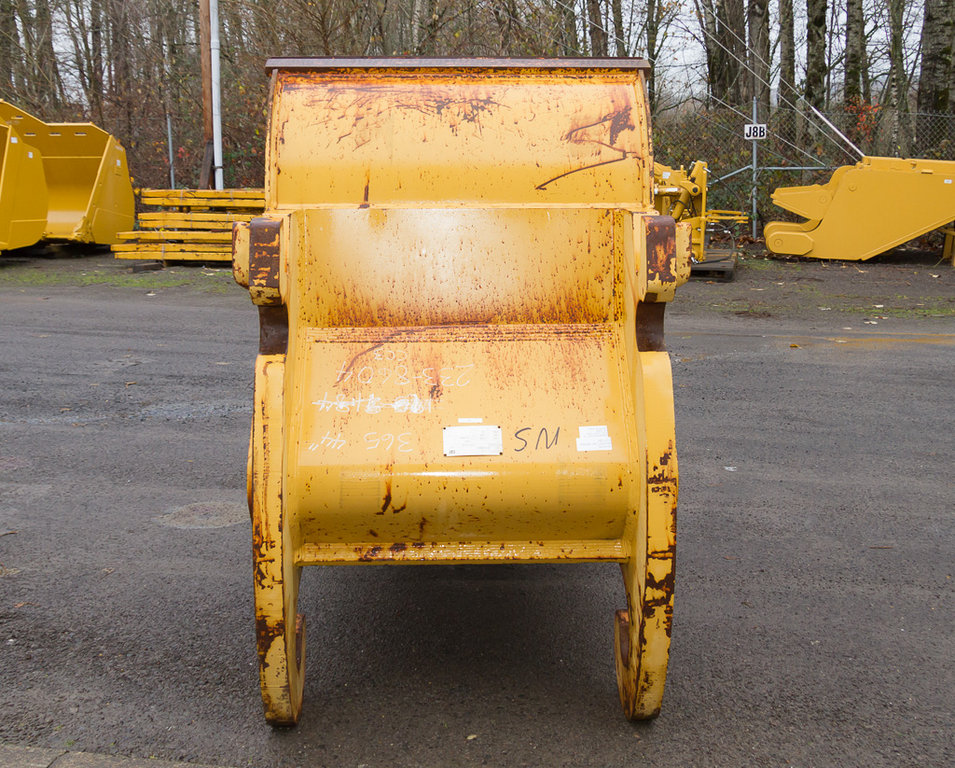 Good Used BUCKET - VERSA 44" 60-0376 | Portland Tractor Inc. (PTI)
