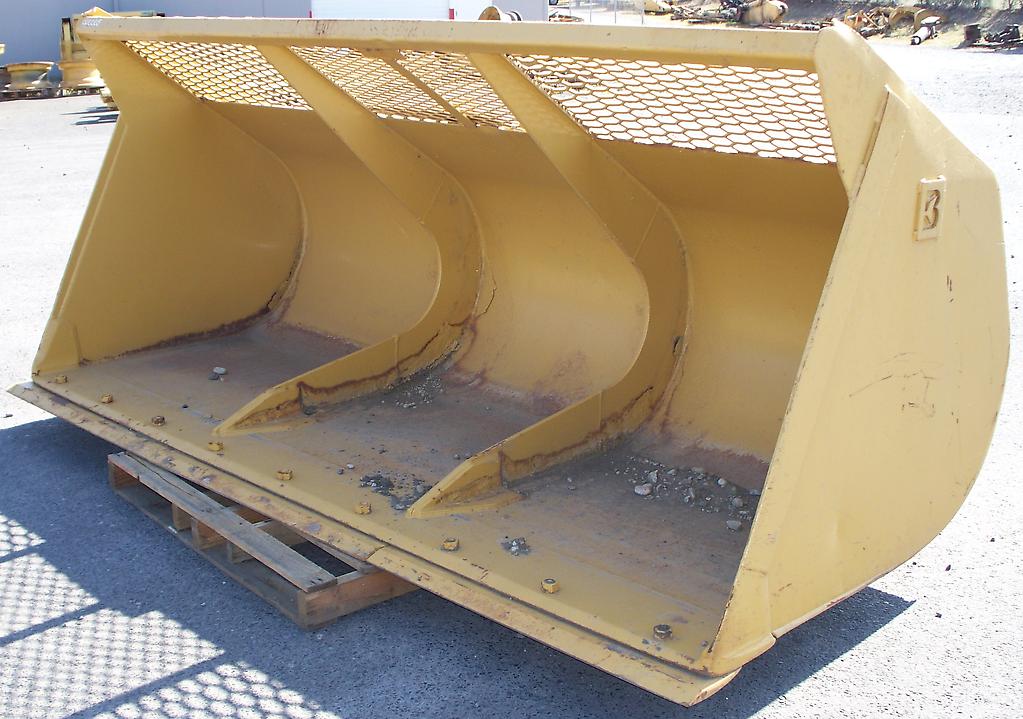 Used CHIP BUCKET GRP 60-1665 | Portland Tractor Inc. (PTI)