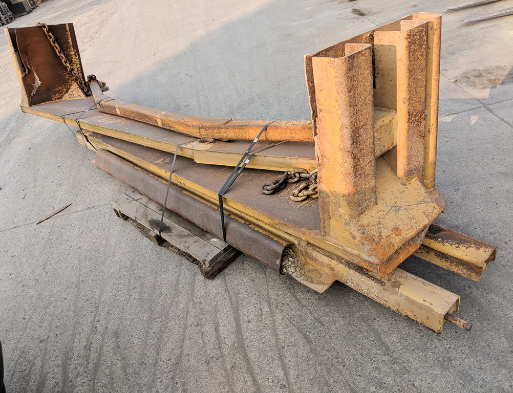 Used TAILGATE ARR 60-1775 : Portland Tractor Inc. (PTI)