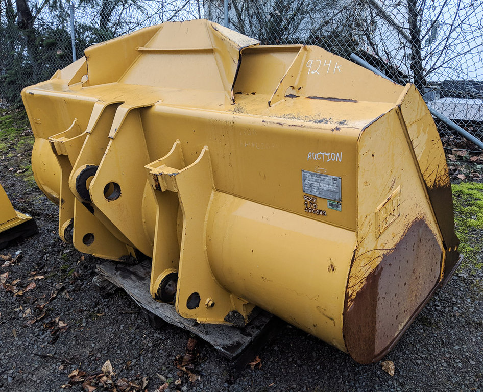 Good Used BUCKET - 99" GP 60-1849 : Portland Tractor Inc. (PTI)