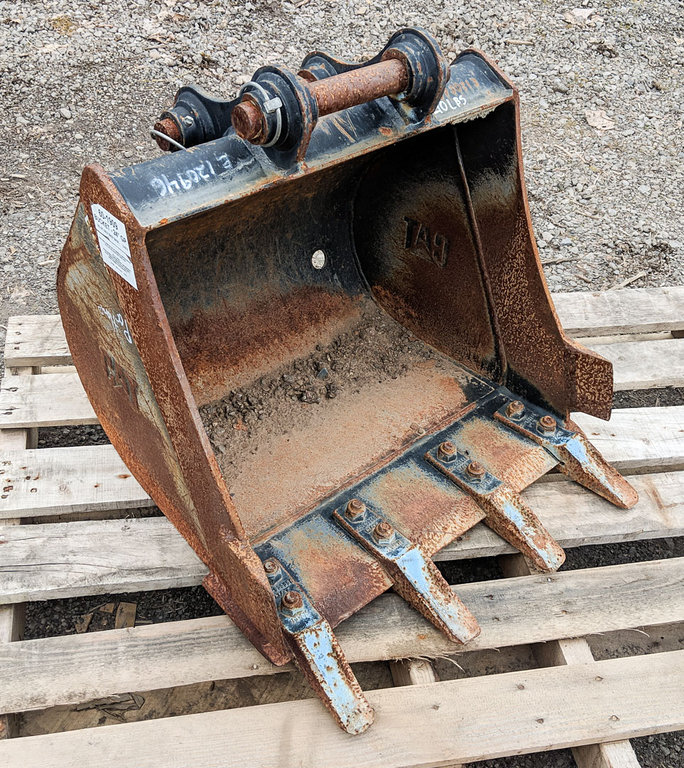 Good Used BUCKET - 24" GP 60-1909 | Portland Tractor Inc. (PTI)