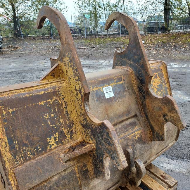 Good Used BUCKET - 60" WEDGE LOCK 60-2092 | Portland Tractor Inc. (PTI)