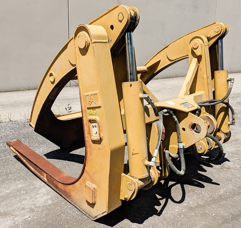 Good Used FORKS - LOG 61-0284 : Portland Tractor Inc. (PTI)