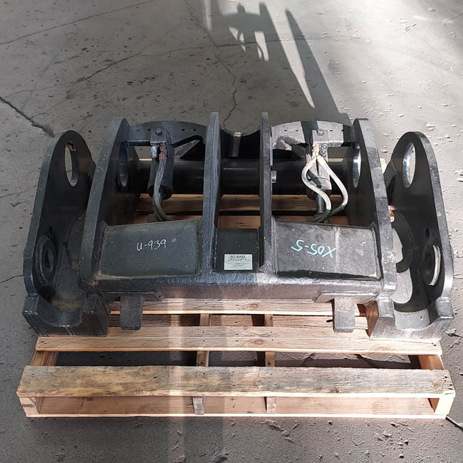 Good Used COUPLER GRP - QUICK FUSION 61-0437 : Portland Tractor Inc. (PTI)